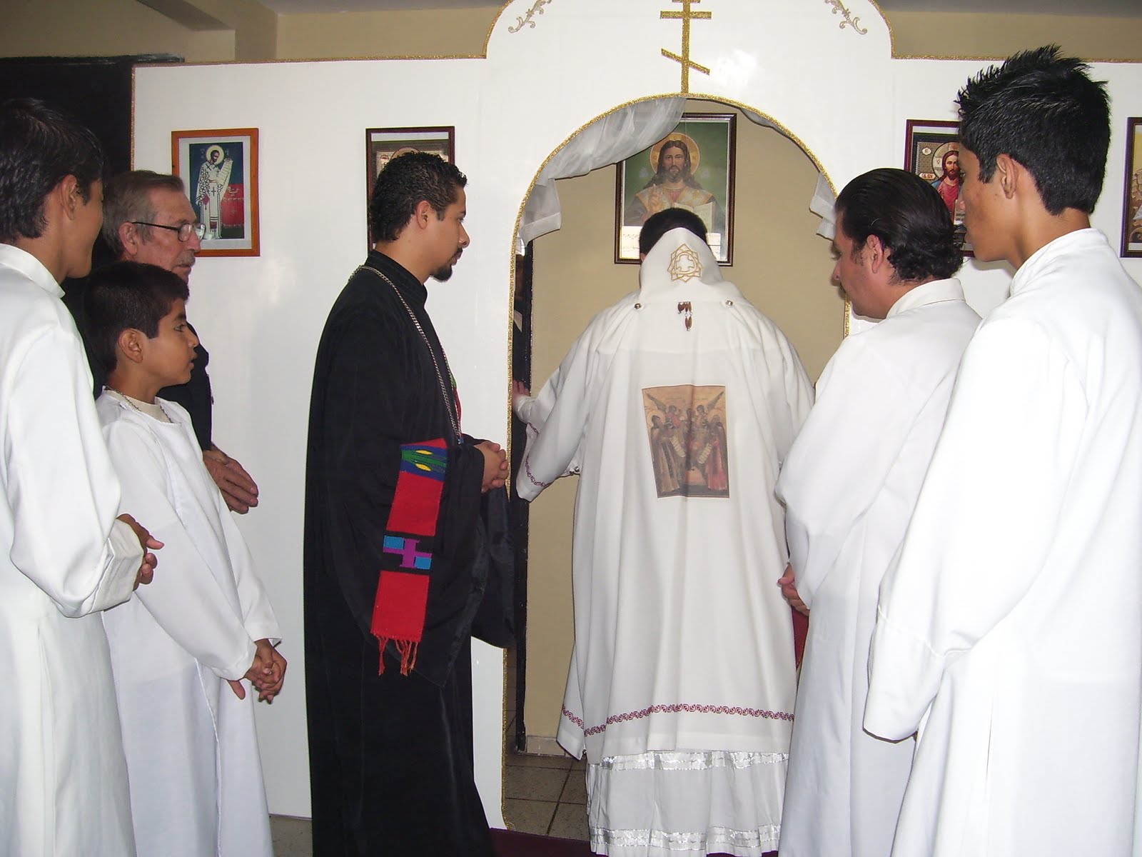Monasterio Ortodoxo de san Basilio: Divina Liturgia Celebrada por su ...