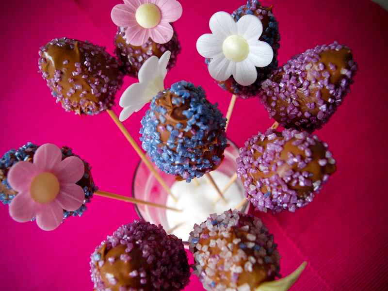 Good gobble!: Easter Egg Pops