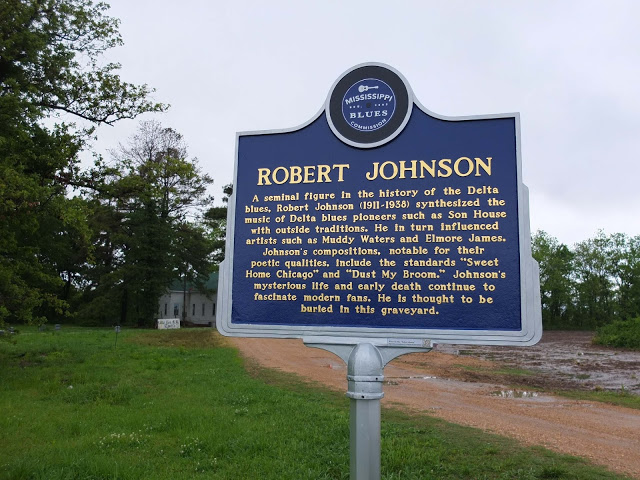 Abandoned, Roadside and Historic: The Crossroads: Robert Johnson's Deal ...