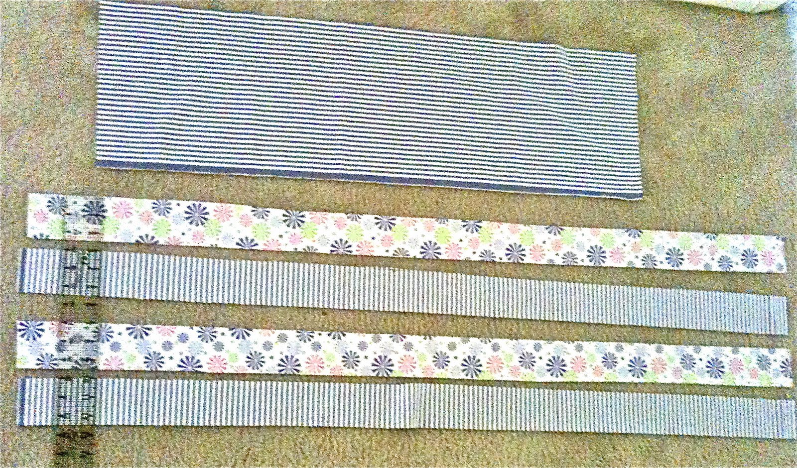 HukilauThreads: How to Cut Long strips of Fabric Even and Fast.