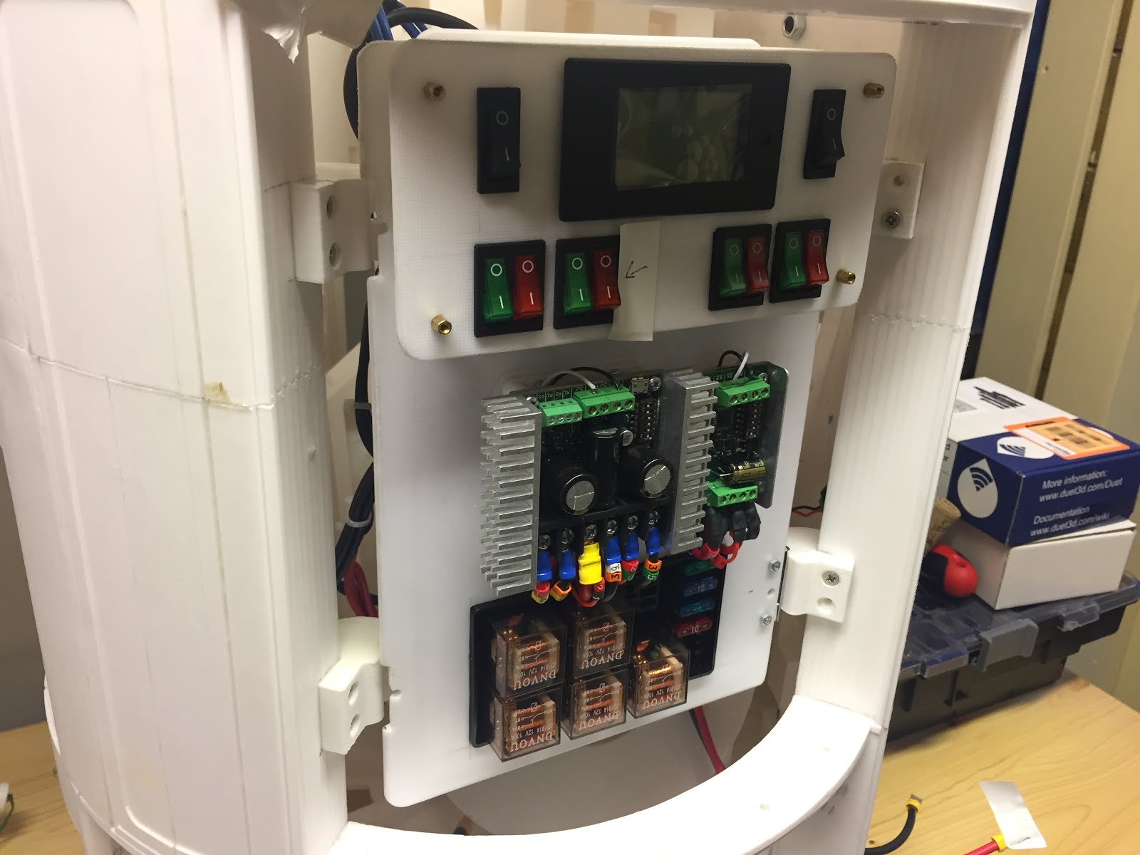 R2D2 Electrical wiring continues