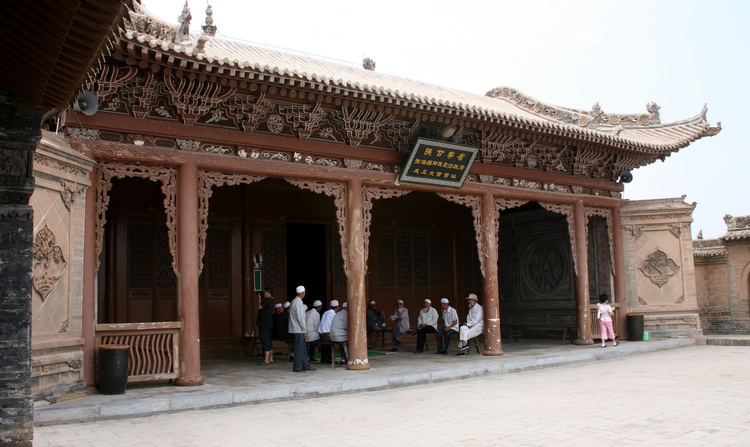 Ningxia Travel Guide: Tongxin Great Mosque