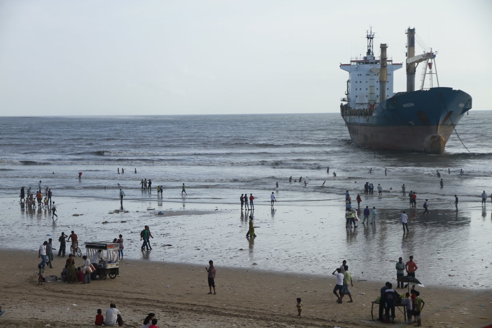 occasional mumbai: MV Wisdom washed up on Juhu Beach