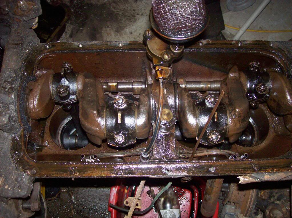 My 1928 Chevrolet: 1927 Chev Engine Pull Down (oh that rust)