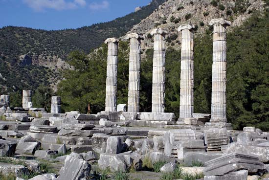 ARCH161: TEMPLE OF ATHENA POLIAS AT PRIENE