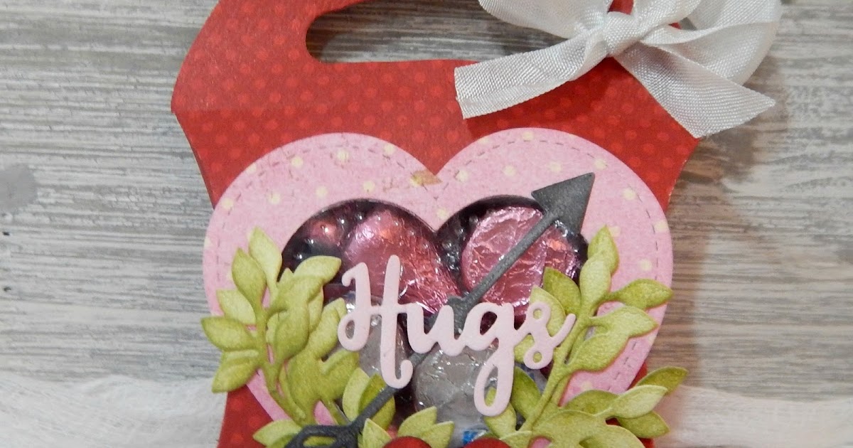 A Creative Journey Hugs And Kisses Pillow Box