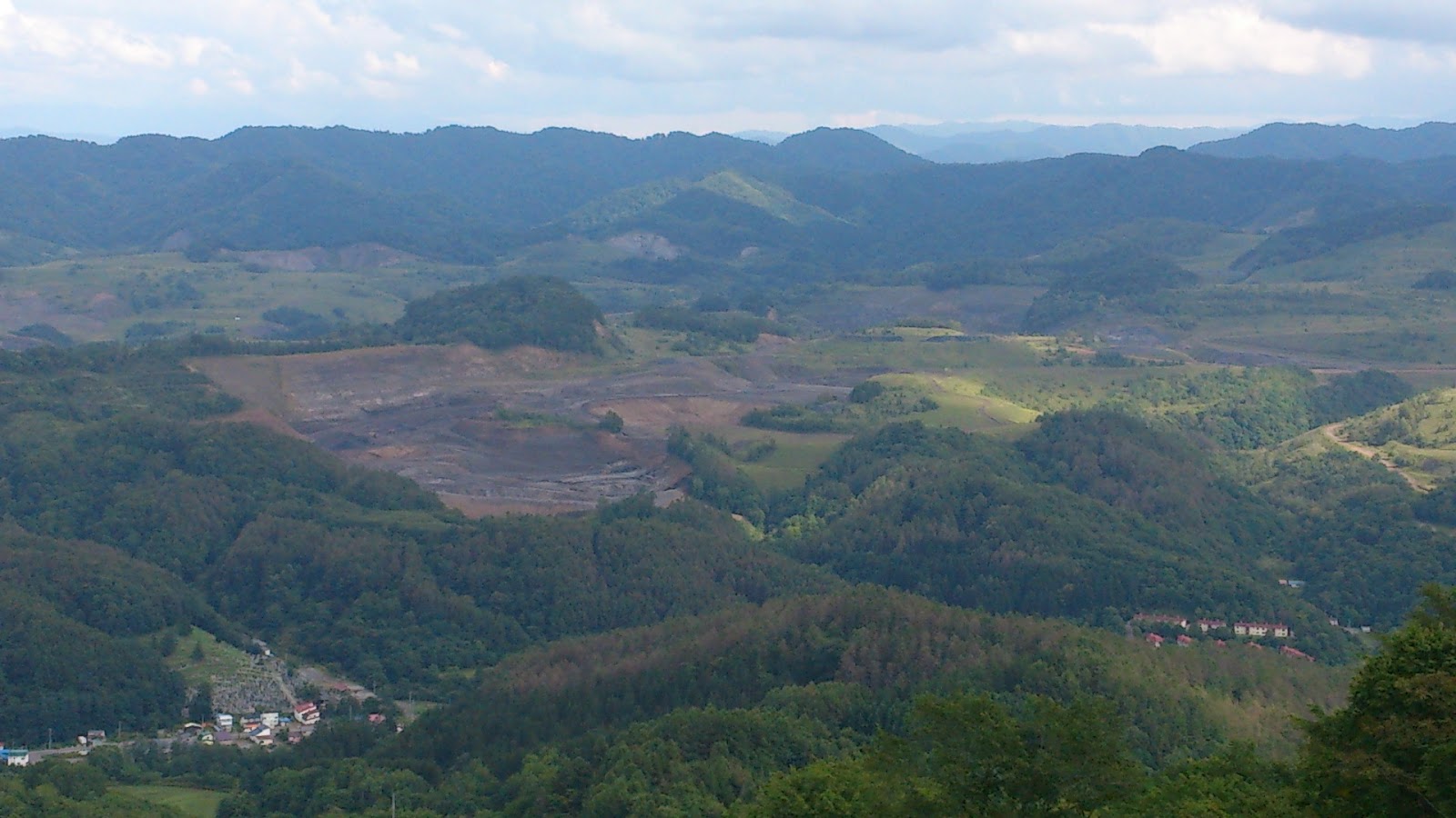 talk-hokkaido: From the peak of Mt. Kamoi(dake) in Utashinai City