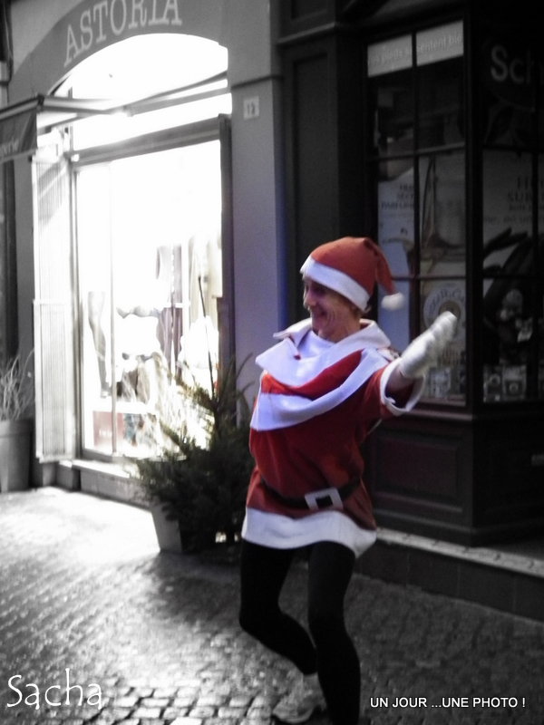 Un jour....Une photo !: J'ai rencontré la mère Noêl ...Kemper