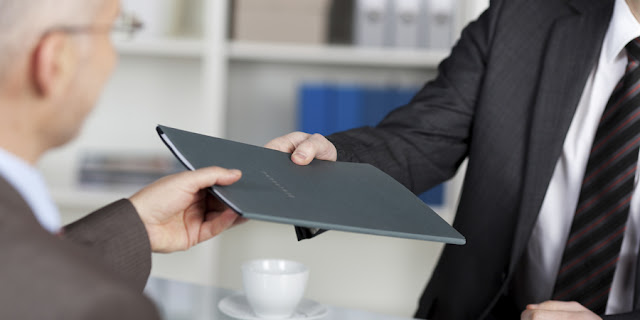 Trabajo & Vida: ERRORES AL DEJAR TU HOJA DE VIDA EN UNA EMPRESA