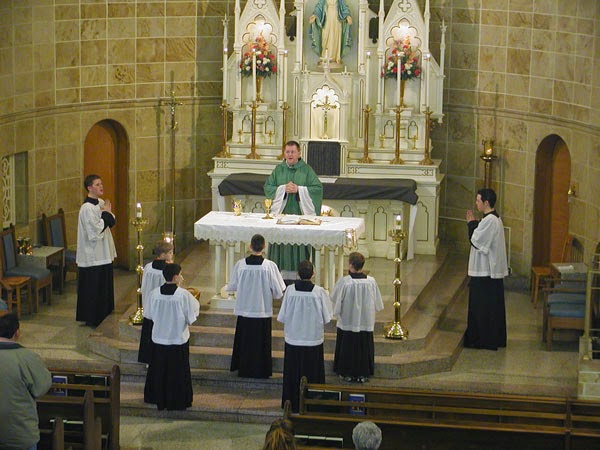 Organic Mothering: The Novus Ordo Mass and Protestant Church Services