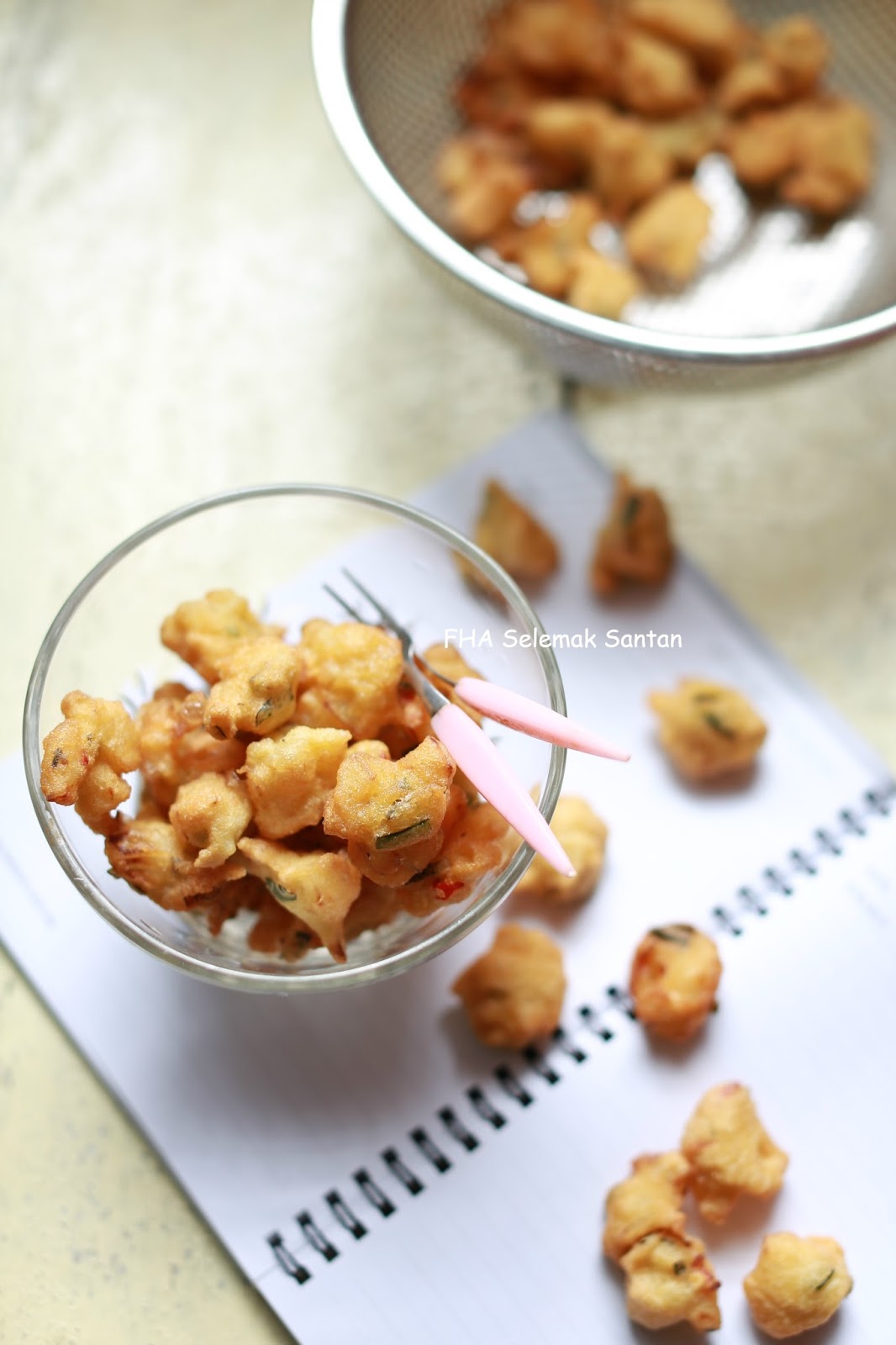 CUBIT-CUBIT BAWANG .....comei. Sebiji, sebiji masuk mulut - FHA Selemak ...