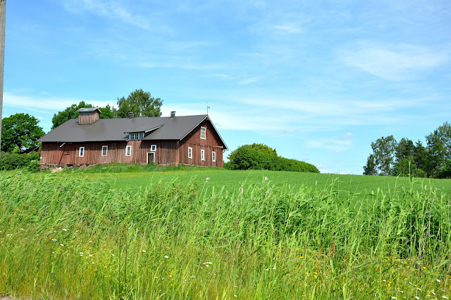 Memories Of Summer- 50 Images From Finland - Blue Abaya