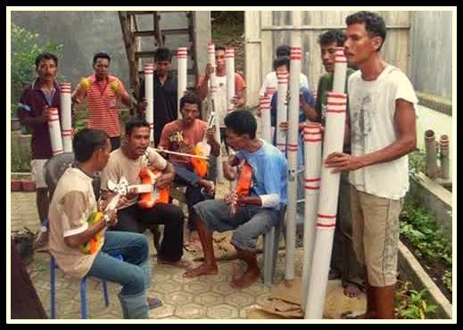 N-U-S-A-N-T-A-R-A Musik Bambu Hitada Kesenian Musik Tradisional Dari ...