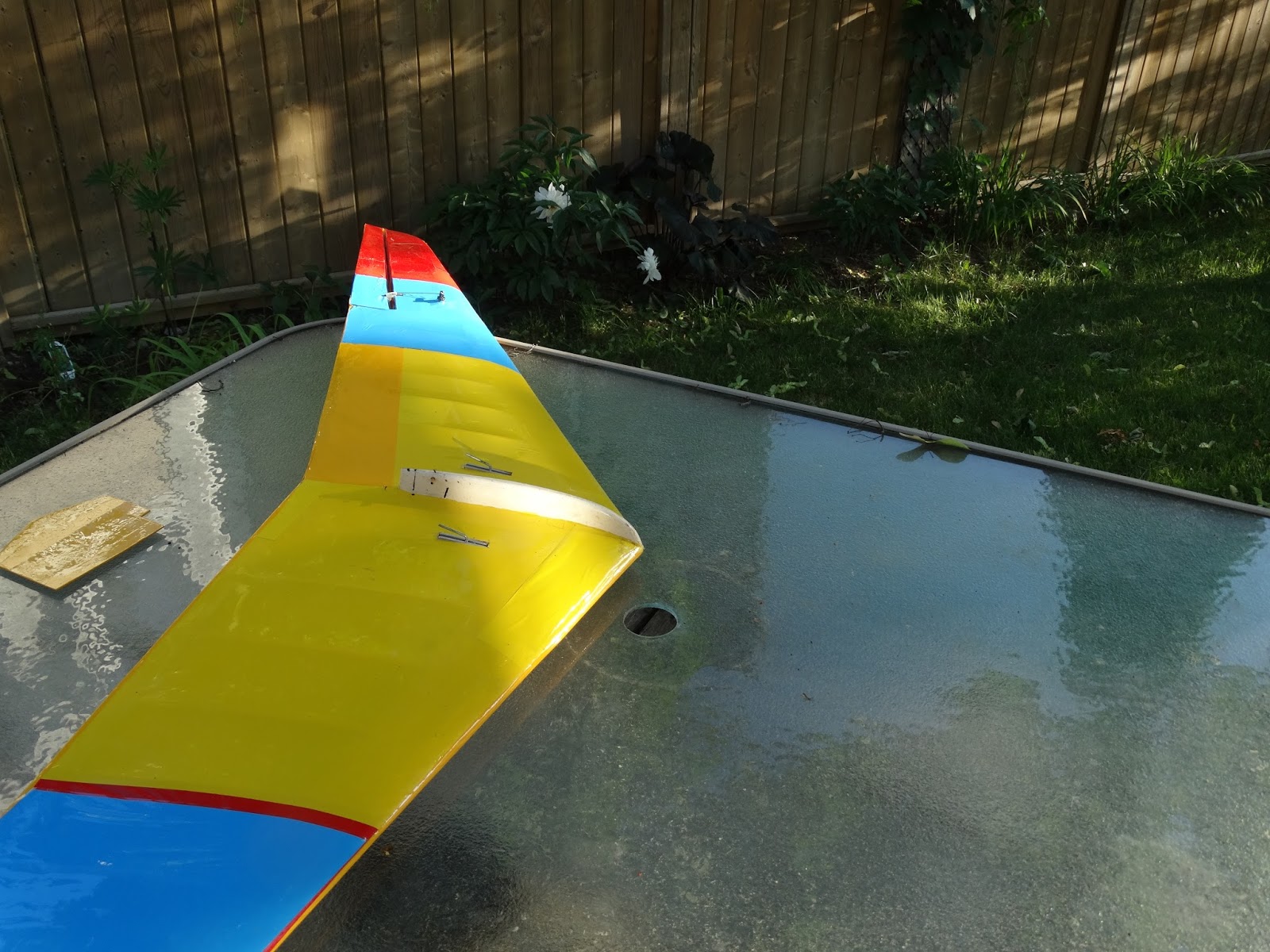 RC Flying Models: A Fresh Look at an Old Flying Wing Project-Future ...
