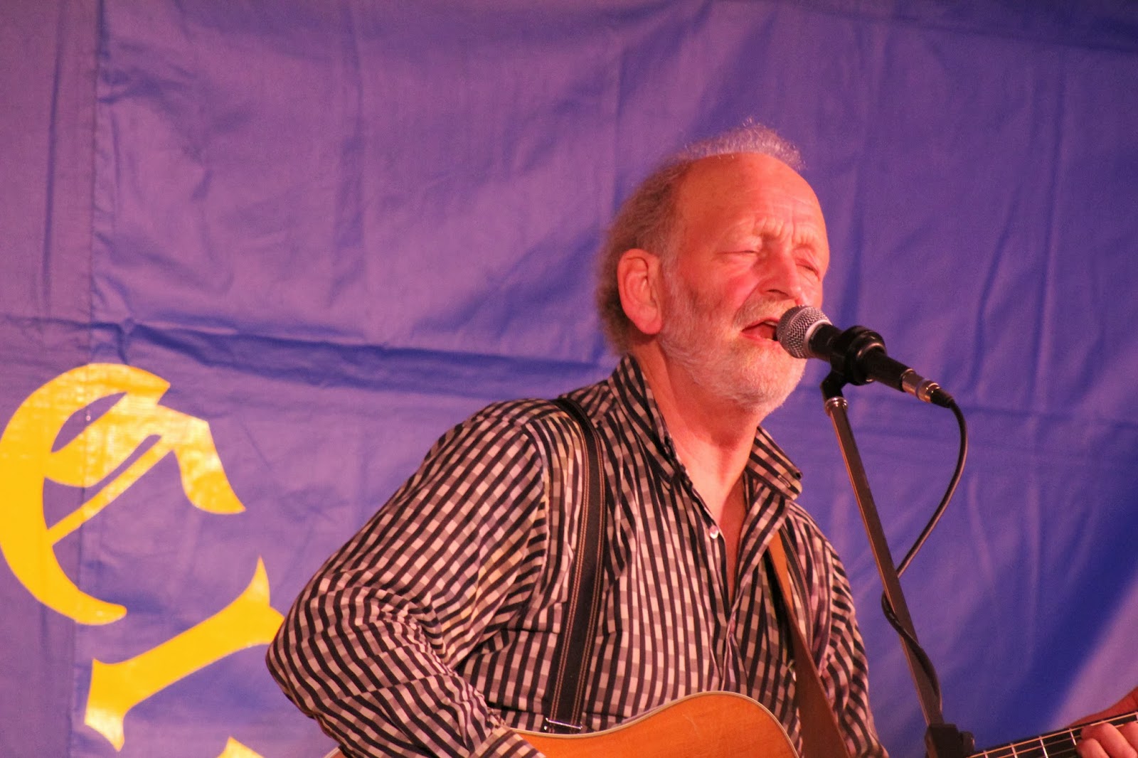 May I Present:: Calgary Folk Club 09 27 13: Valdy
