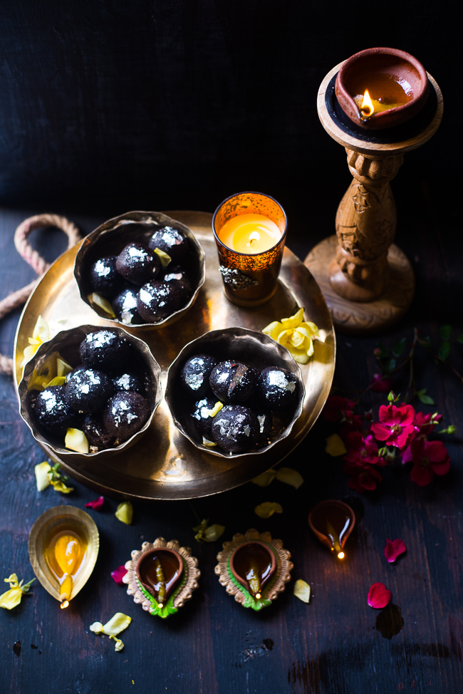 Mix and Stir: Kalo Jaam / Kala Jamun