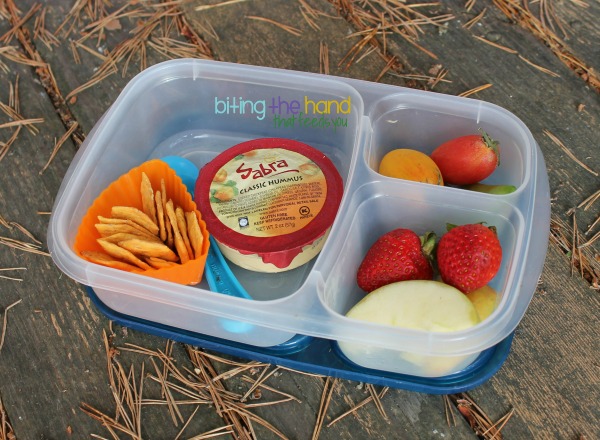 Biting The Hand That Feeds You: Toddler-Sized Lunches For My Little One!