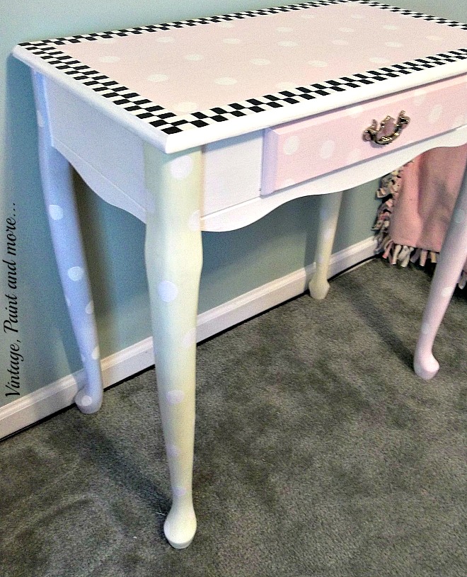 Whimsically Painted Desk For a Little Girl | Vintage, Paint and more...