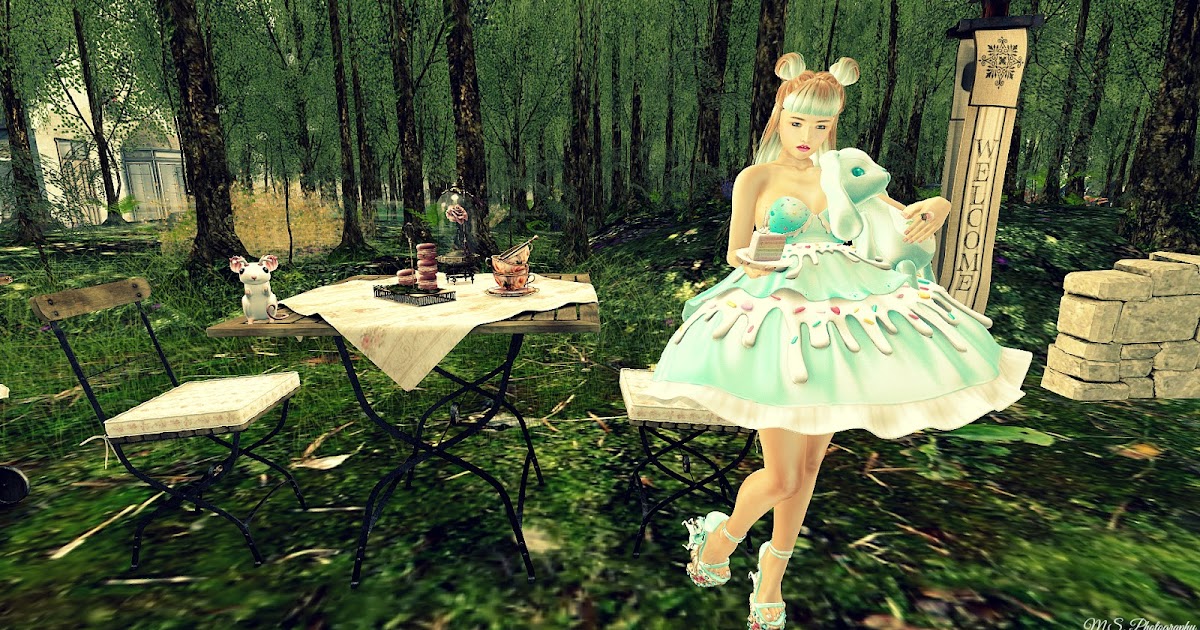 Mimi Misunderstood: A Very Happy UnBirthday To You!