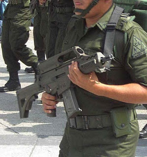 Mundo Militar: FUSIL MEXICANO " Xiuhcóatl FX-05"