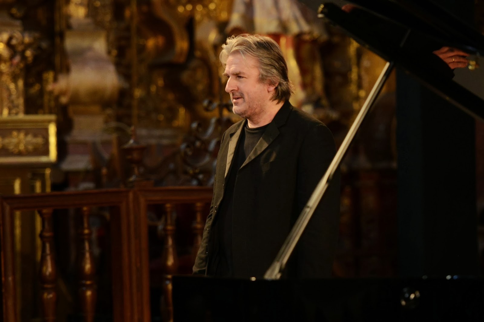 MEXIGUANA: Cervantino Day 19: Barry Douglas at Valenciana; next years ...