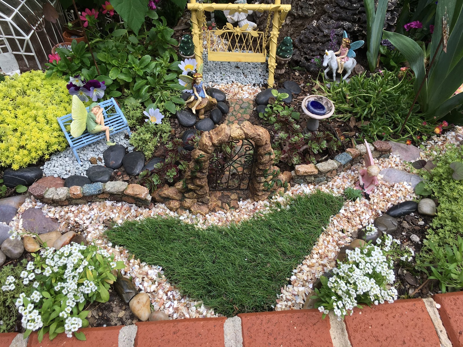 Home and Gardening With Liz: Fantasy Fairy Garden 2017