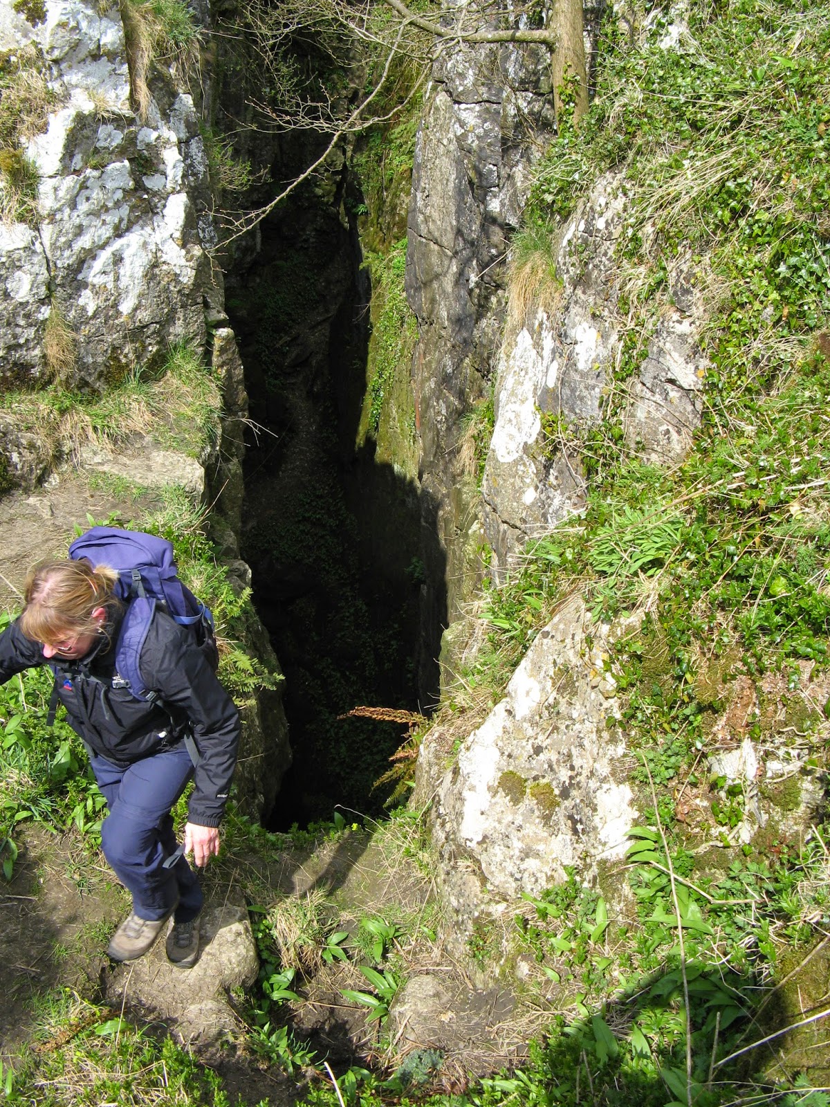 Swog Blog. (Stockport Walking Outdoor Group.): Eldon Hole Walk 19/04 ...