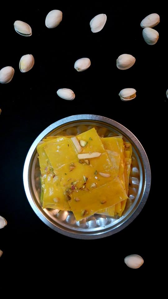 sarguna's fantabulous kitchen: Bombay Ice Halwa