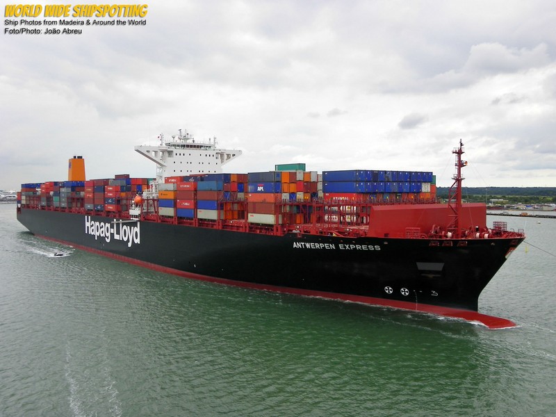 O Porto da Graciosa: Porta-contentores, "ANTWERPEN EXPRESS" - Hapag-Lloyd
