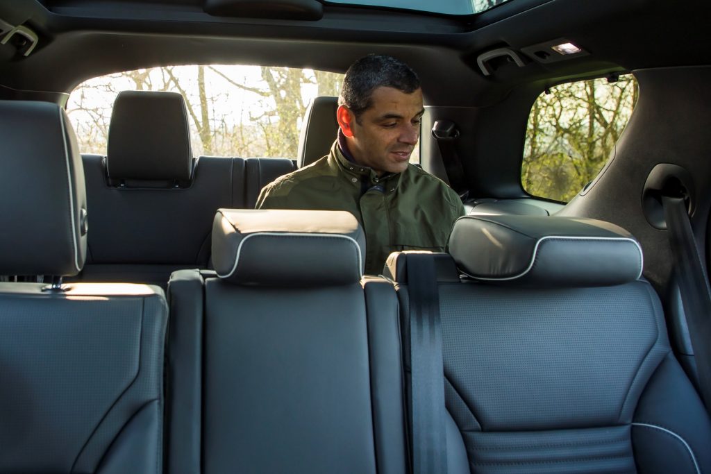 Land Rover Discovery | All About Otomotif