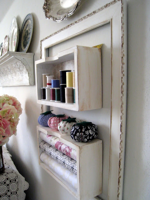 SNS 83 shows off traditional picture frames used creatively - Funky ...