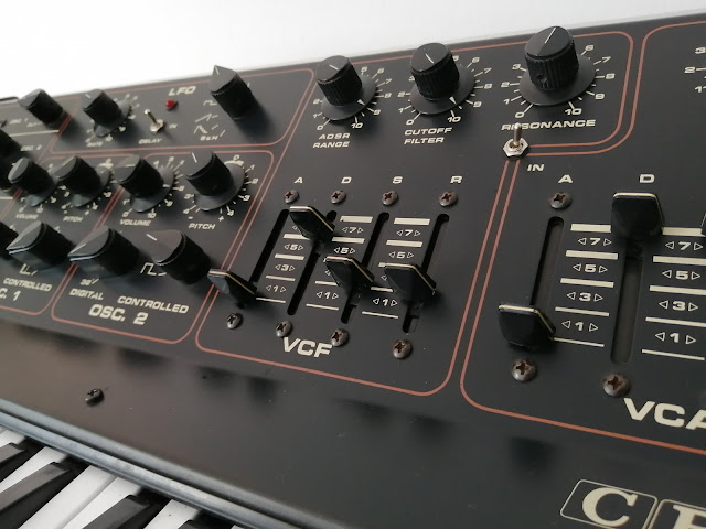 MATRIXSYNTH: Rare CRUMAR DS-1 // Less than 200 made in 1978 SN 28