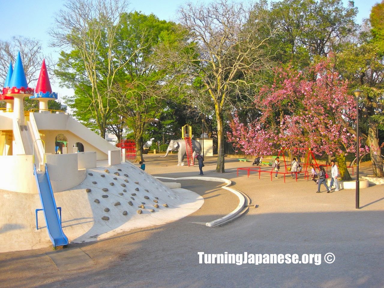 What is the best children's playground in Tokyo? Asukayama Park (near ...