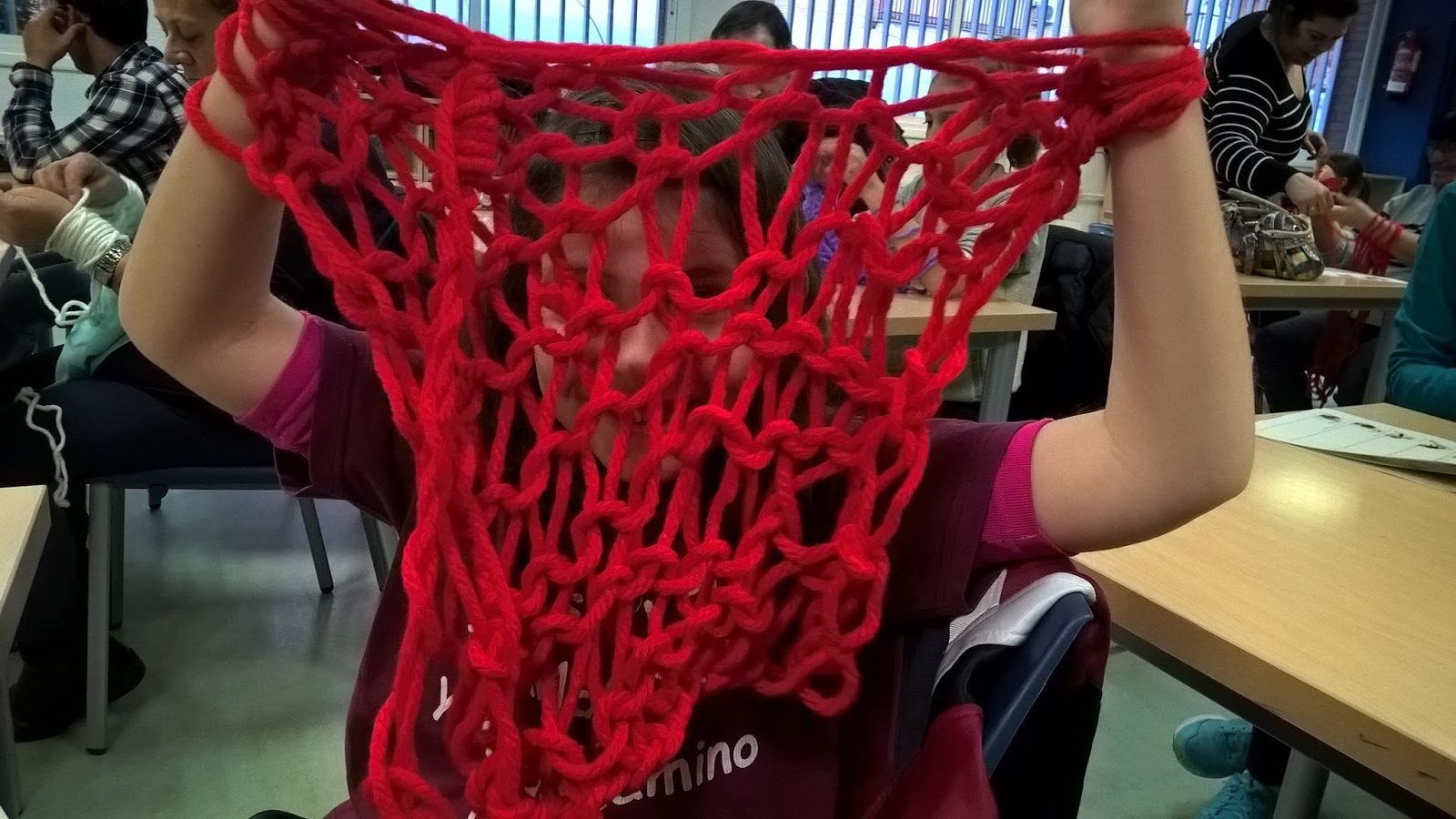 AMPA CEIP Antonio Machado Carabanchel Alto: Taller tejer con las manos