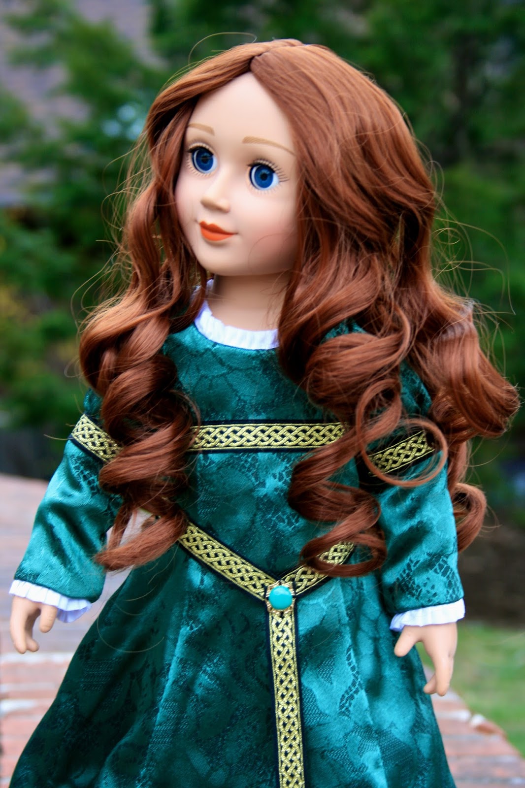 The Dolls of 221B: Meet Rowena!