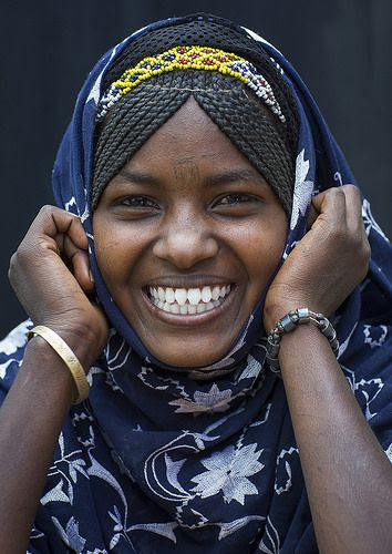 Pessoas Persone People: Afar Tribe Woman With Sharpened Teeth