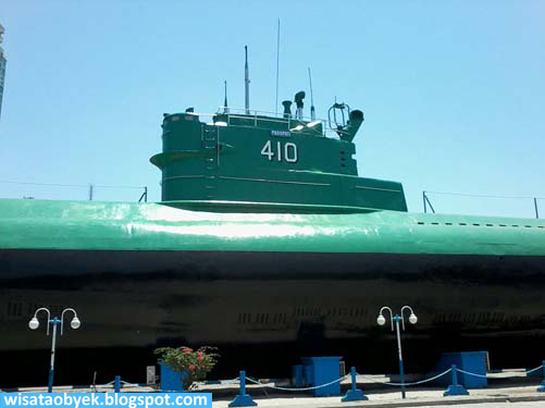 Monumen Kapal Selam Surabaya Monkasel - Wisata Obyek Indonesia