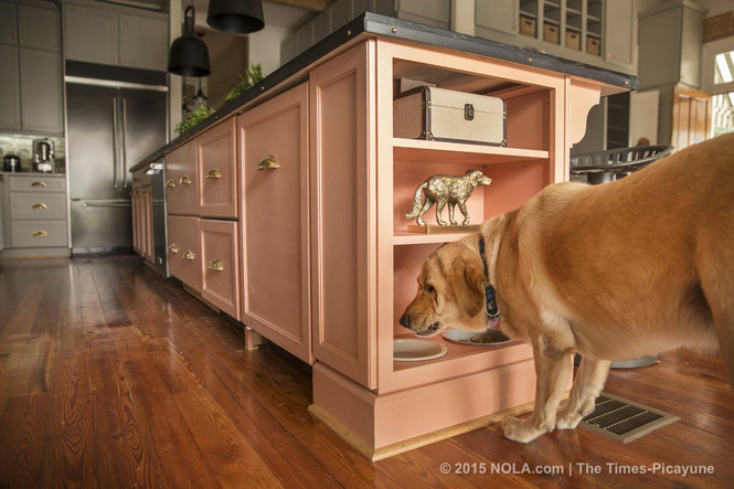 PrettyOldStuff: Pink in the Kitchen