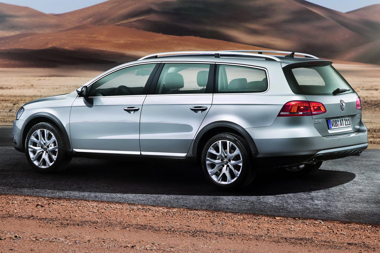 VW Passat Goes Off-Road with Alltrack Version ~ Autooonline Magazine