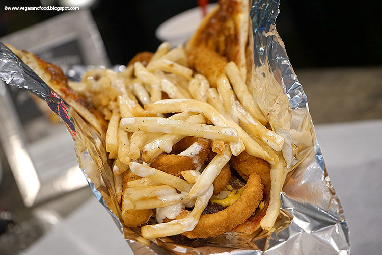 Fat Sal’ Fat Fuhgettaboutit pizza sandwich - Vegas and Food