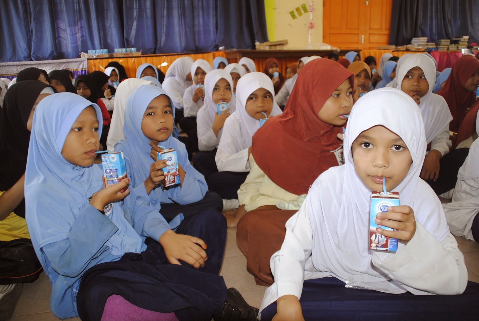 SEKOLAH KEBANGSAAN TENGKAWANG: Hari Susu Sekolah Sedunia Peringkat SK ...