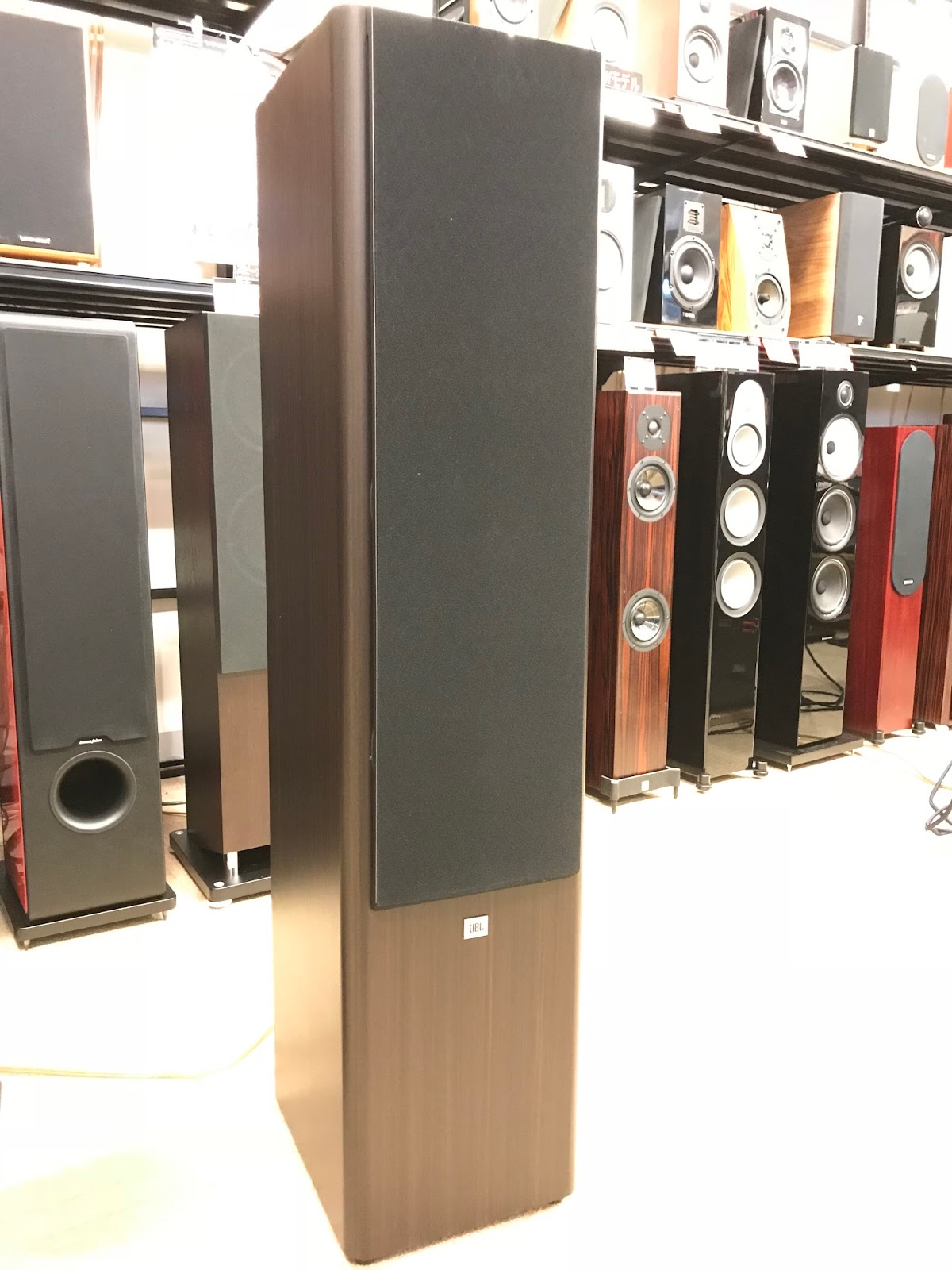オーディオスクエア相模原店ブログ: 【期間限定展示】JBL「STUDIO 290 BRN」3ウェイ フロア型スピーカー 聴けます！