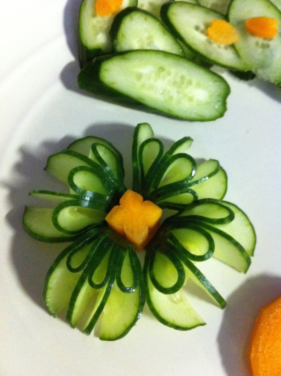 Haru no Kitchen : garnish dari timun