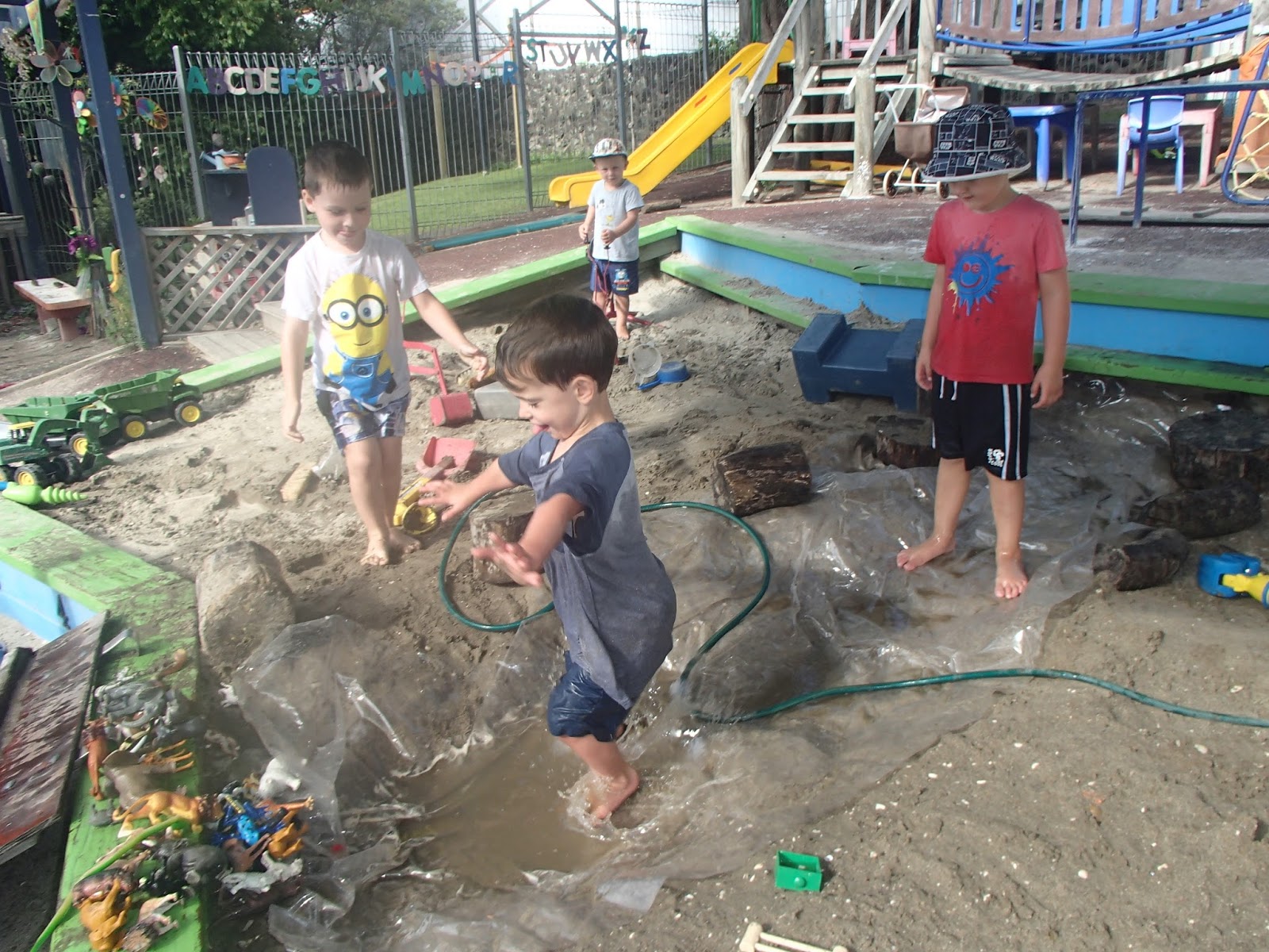 Uxbridge Early Learning Centre Blog: Swamp Fun!!