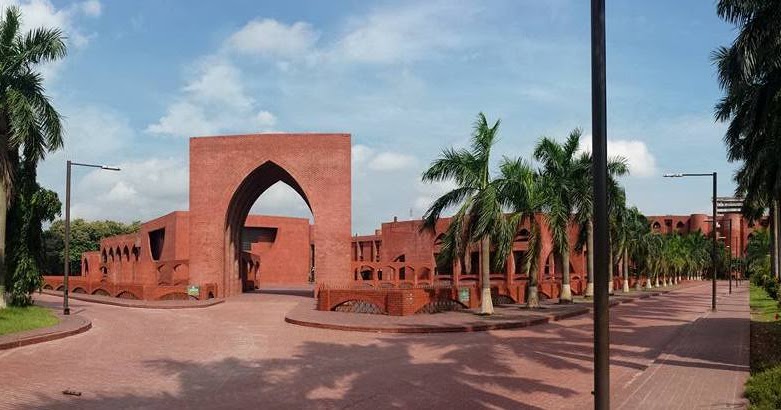 UNIVERSAL EDUCATIONAL HUB: Undergraduate Admission Notice at IUT ...