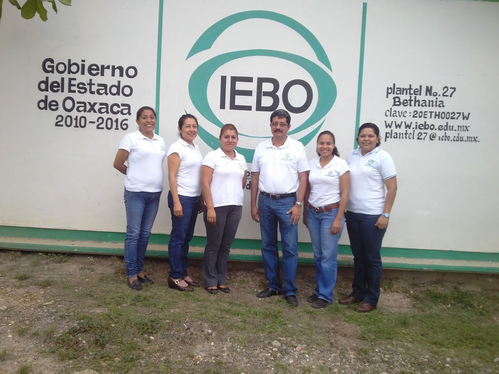 Chicos Iebo 27: 2015