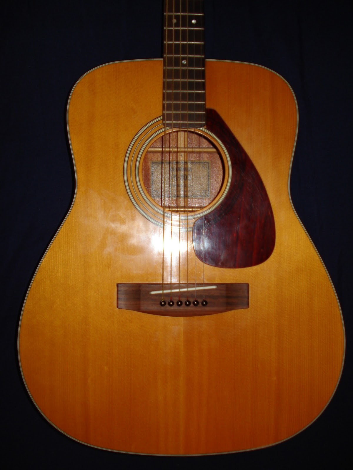 SoCal Gear Museum: 1972 Yamaha FG-200 Acoustic Guitar
