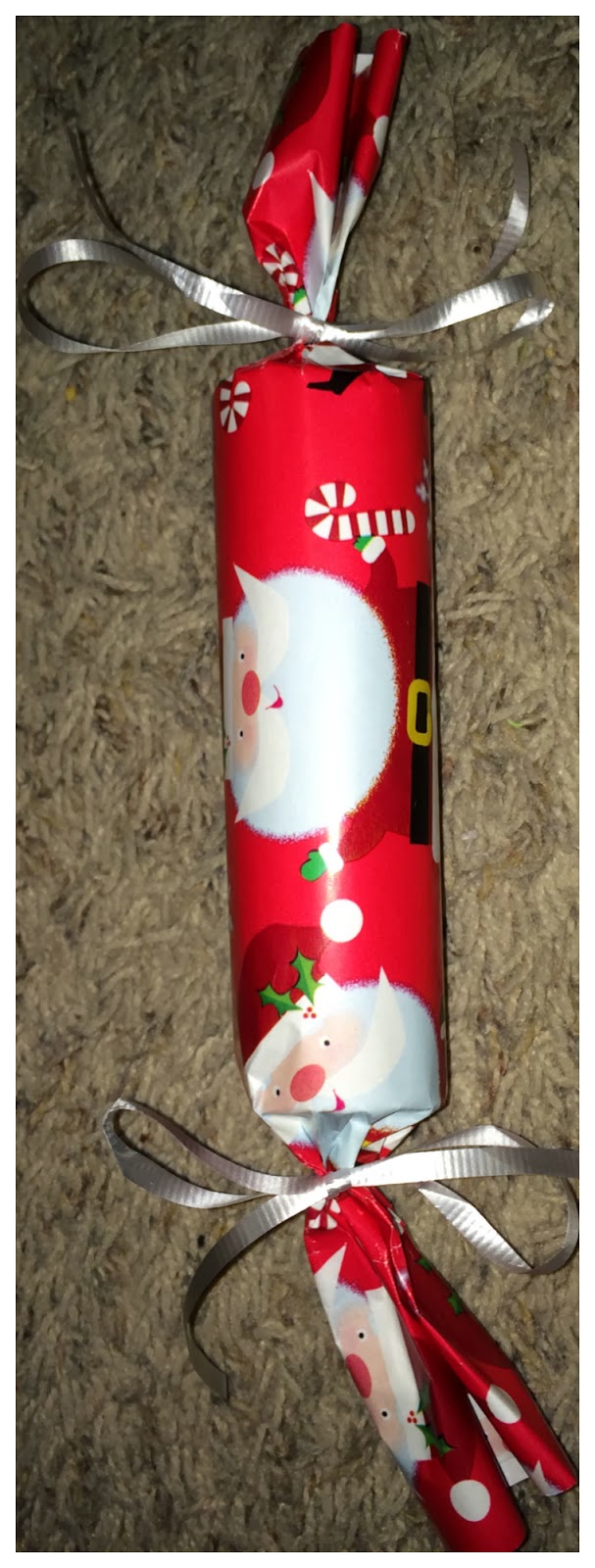 Make your Own Holiday Candy Poppers - A Sparkle of Genius