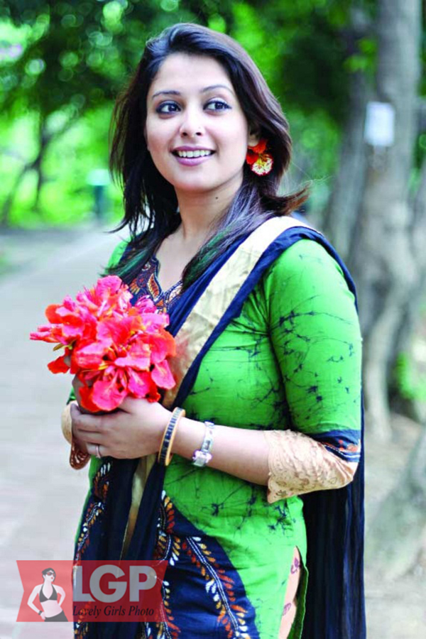 BANGLADESHI SINGER KONAL'S PHOTOS - Lovely Girls Photo