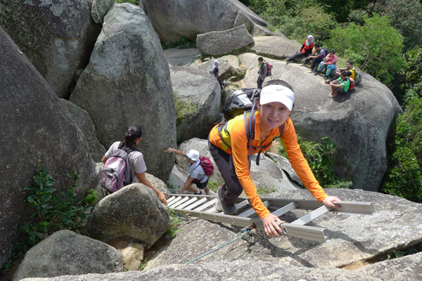 KC & the Sunshine Runners: Gunung Datuk Trekking